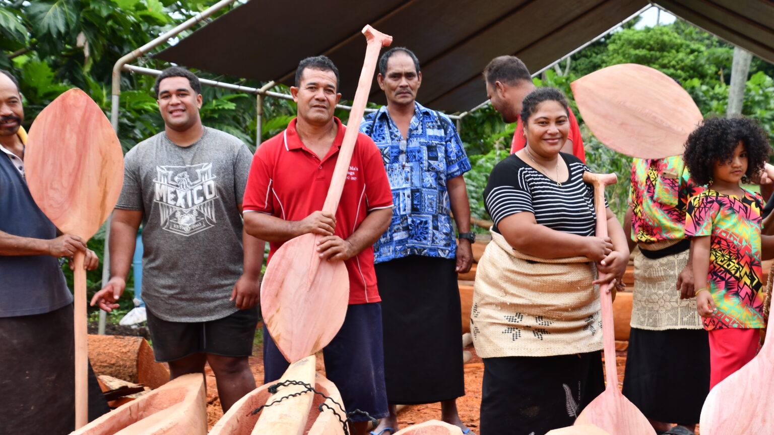 Ha’apai commences popao traditional carving training - MORDI Tonga